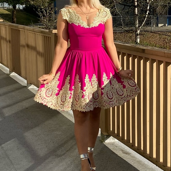 Dresses | 48 | Poshmark